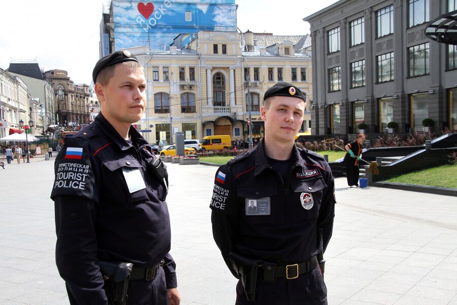 Moscow police beauty queens lol | Political Forum